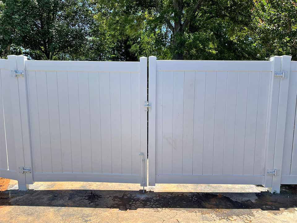 Vinyl Fence Installers - Asheville Fencing Company Solutions